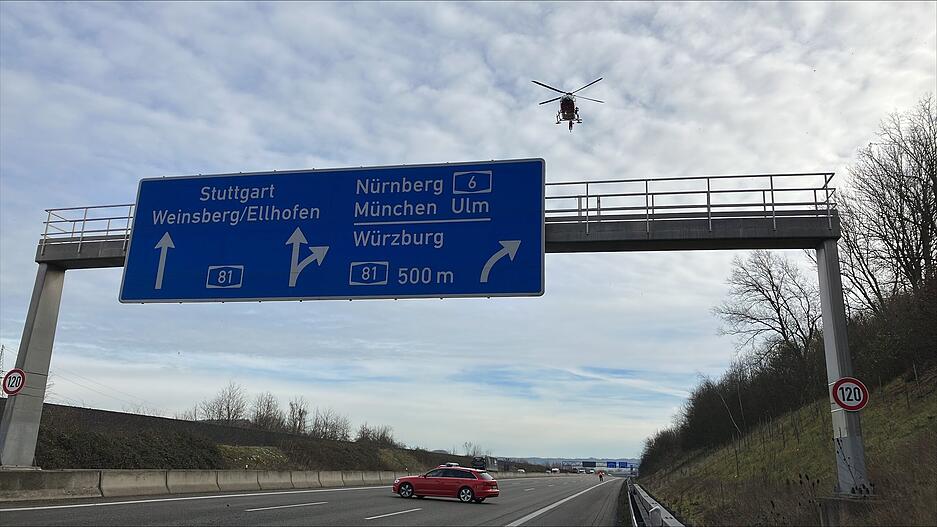 Transporter kracht auf A6 bei Kreuz Weinsberg in Lkw: Bilder zeigen Unfallfolgen - STIMME.de