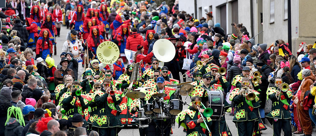 Umzug in Talheim gestartet – rund 15.000 Besucher feiern Fasching ...