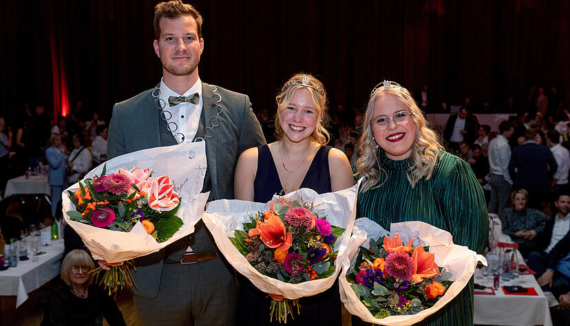 Württemberg hat eine neue Weinkönigin und erstmals auch einen ...