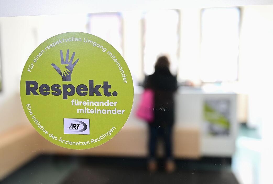 Wie sich Arztpraxen gegen Aggressionen wehren - STIMME.de