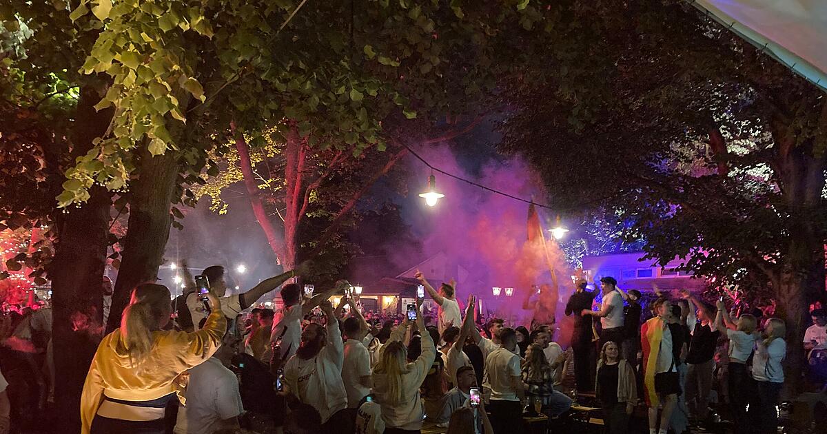 Heilbronn im EM-Fieber: Fußball-Fans feiern deutsche Elf beim Public ...