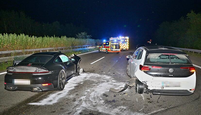 Schwerer A81-Unfall bei Mundelsheim: Porsche 911 kollidiert mit VW – zwei Verletzte - STIMME.de