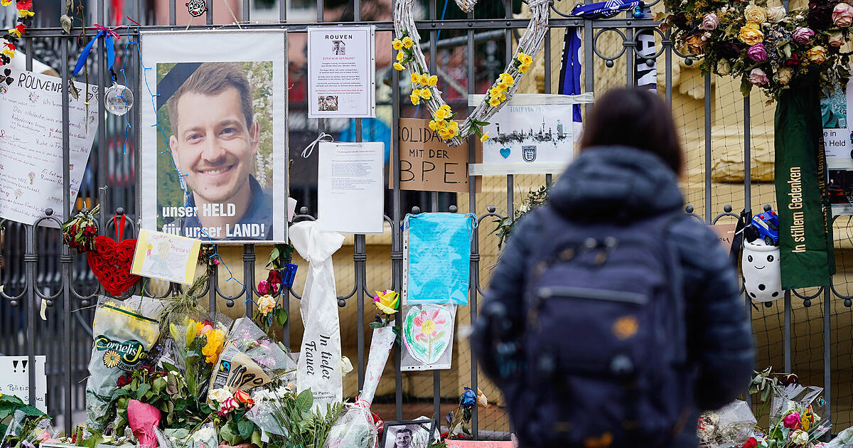 Prozess zur Messerattacke in Mannheim beginnt – Polizei: „Emotional extrem fordernd“ - STIMME.de
