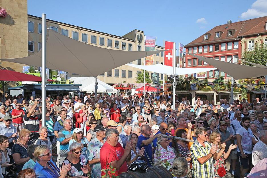 Eröffnung Weindorf Heilbronn - STIMME.de