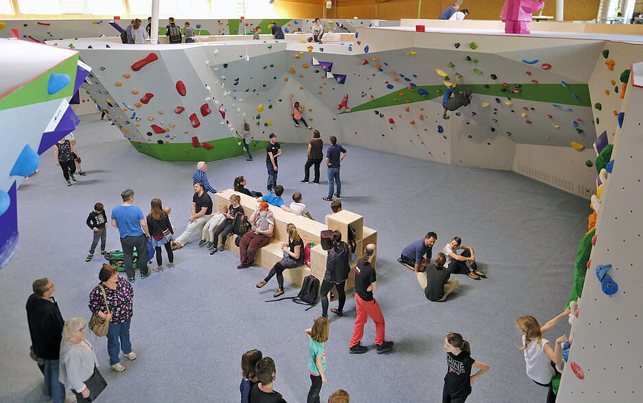 Eröffnung neue Boulderhalle - STIMME.de