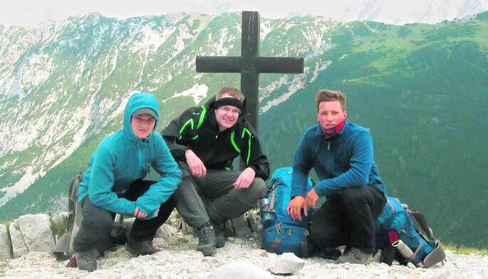 Mit zwei paar Socken über die Alpen - STIMME.de